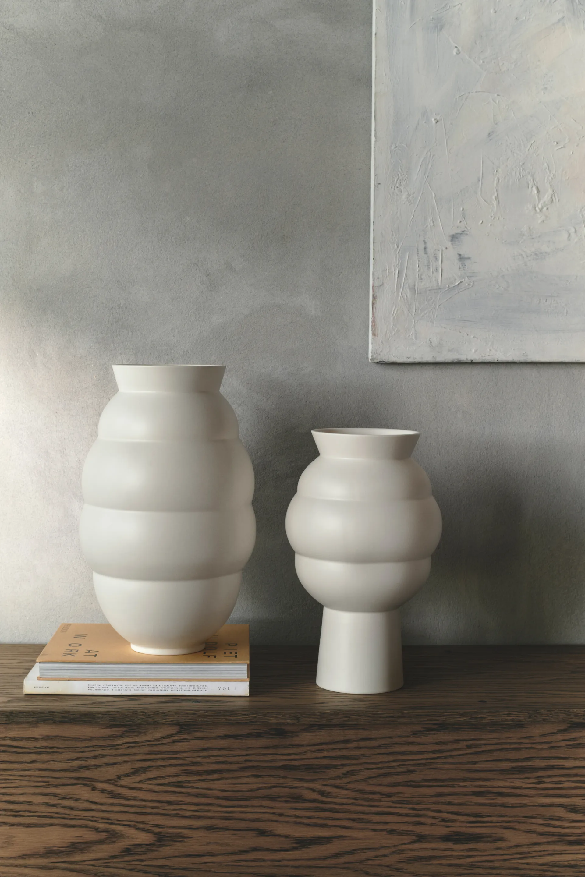 Vase Tortus Archie No4 37 cm de Knabstrup Keramik - NordicNest.fr